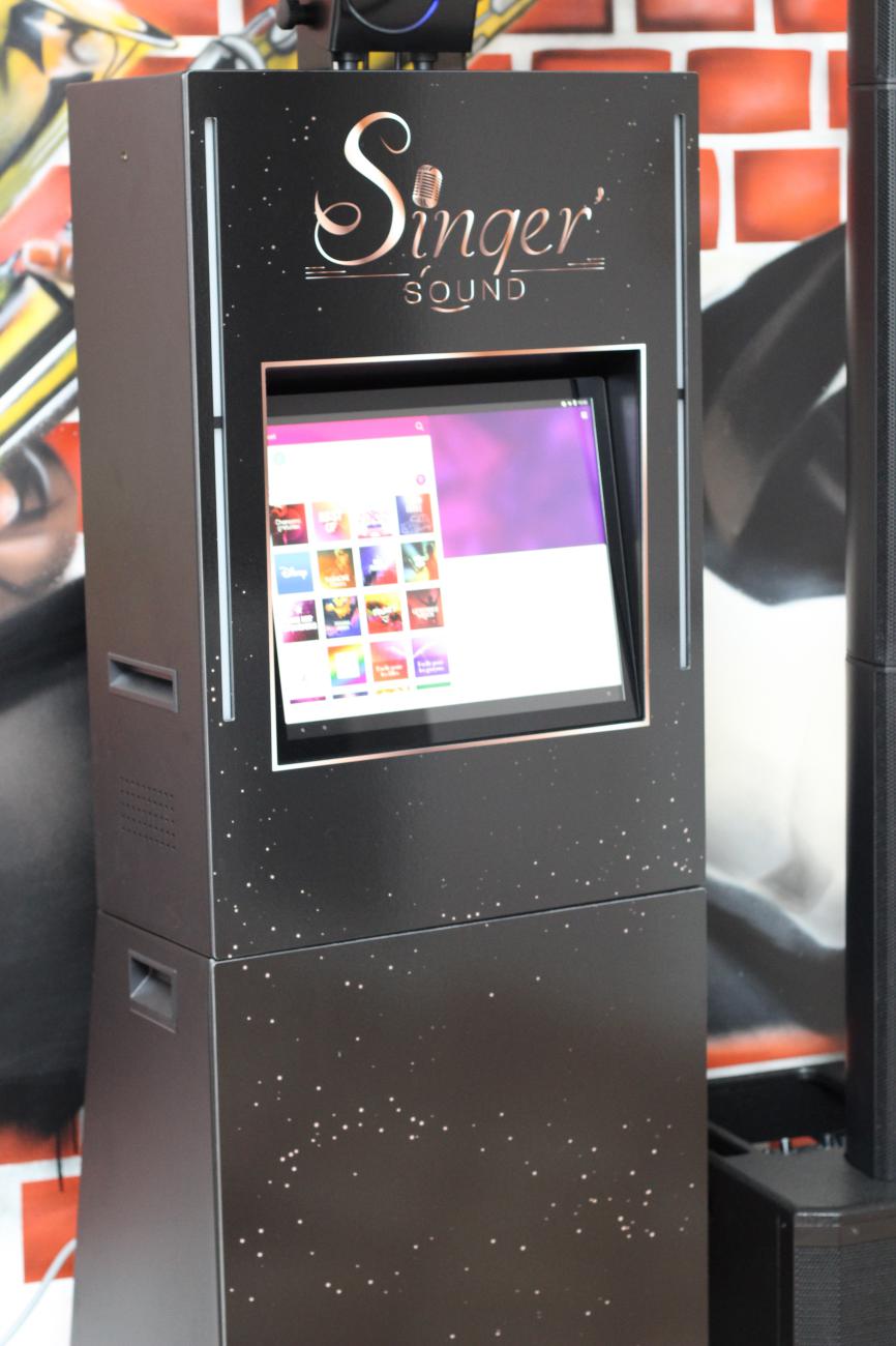 Location Borne à Karaoké pour particuliers ou pro à Marseille - Singer ...